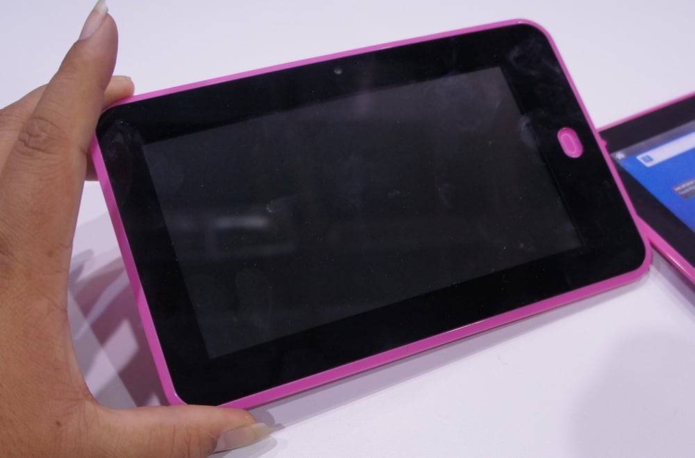 $200 Hello Kitty Android Tablet Coming Holiday 2012 (Video)