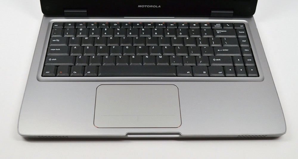 Motorola Lapdock 500 Review: Turn Your Phone Into a Laptop