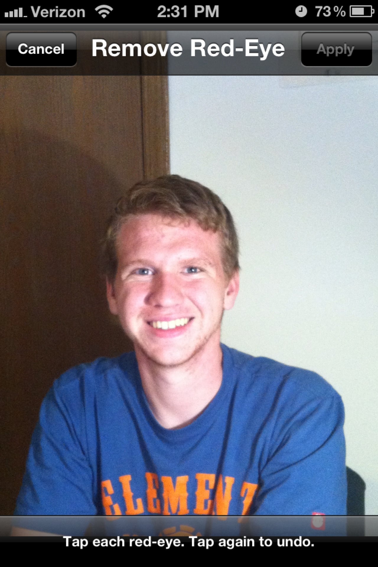 Comment supprimer les yeux rouges des photos de l'iPhone - Connectez ...