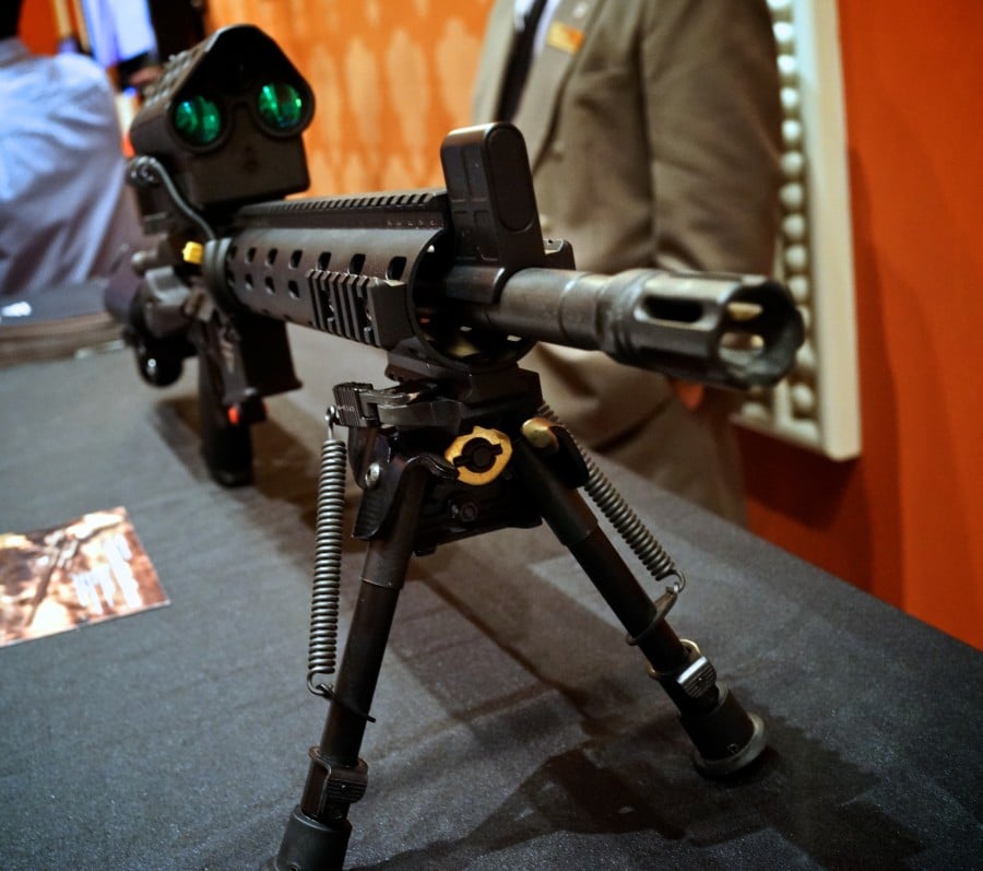 Smart Rifle of the Future: For $9,950 Anyone Can Kill at 500 Yards