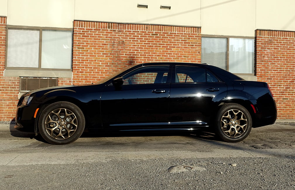 2016 Chrysler 300S Review