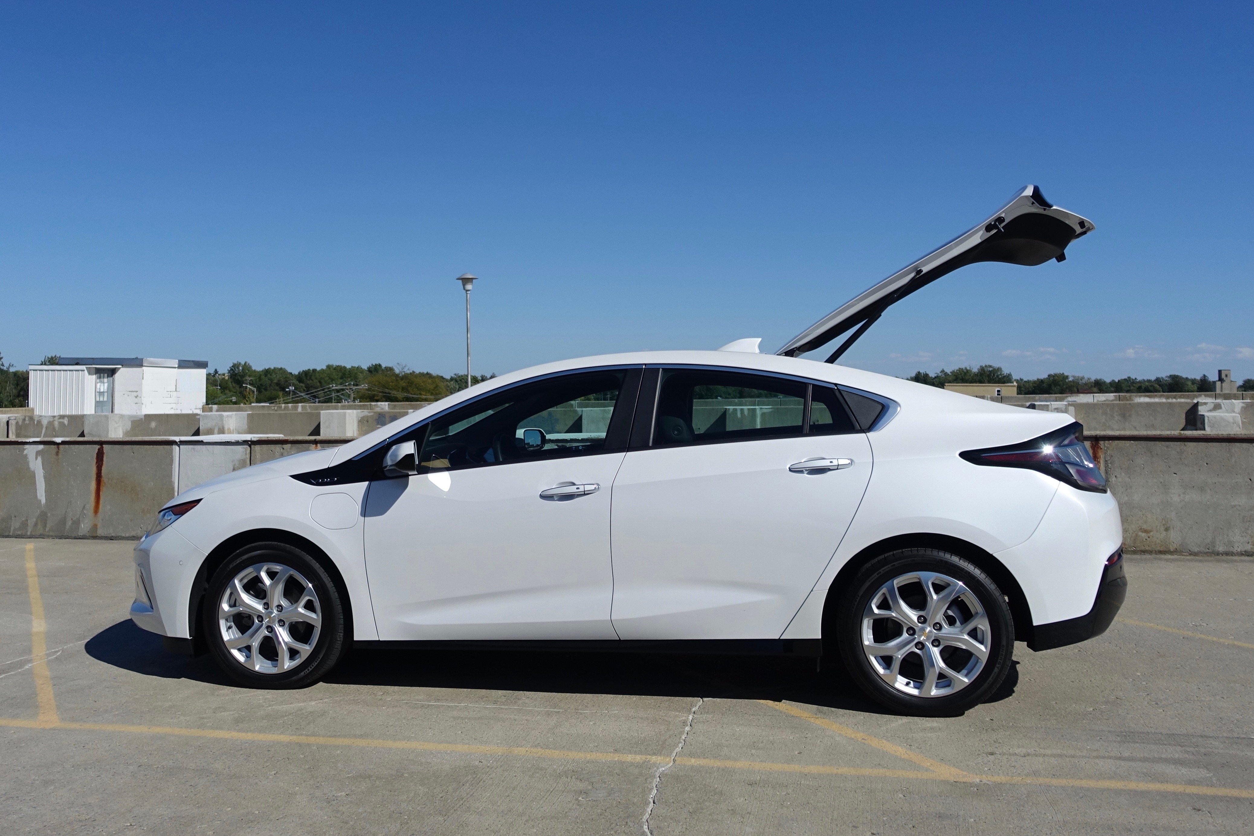 2017 Chevy Volt Review