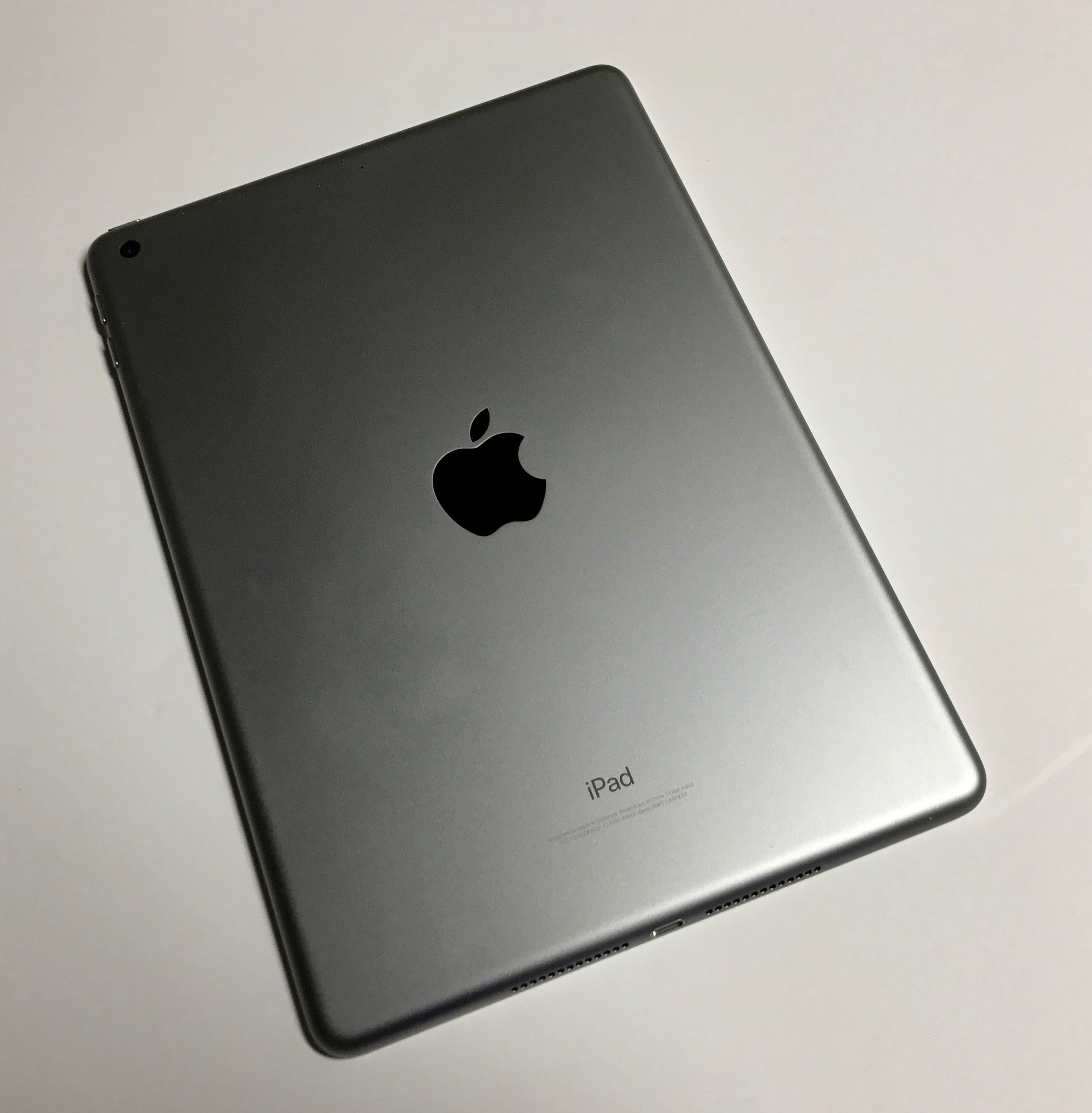 New 2017 iPad Review: Apple Offers a Budget Tablet