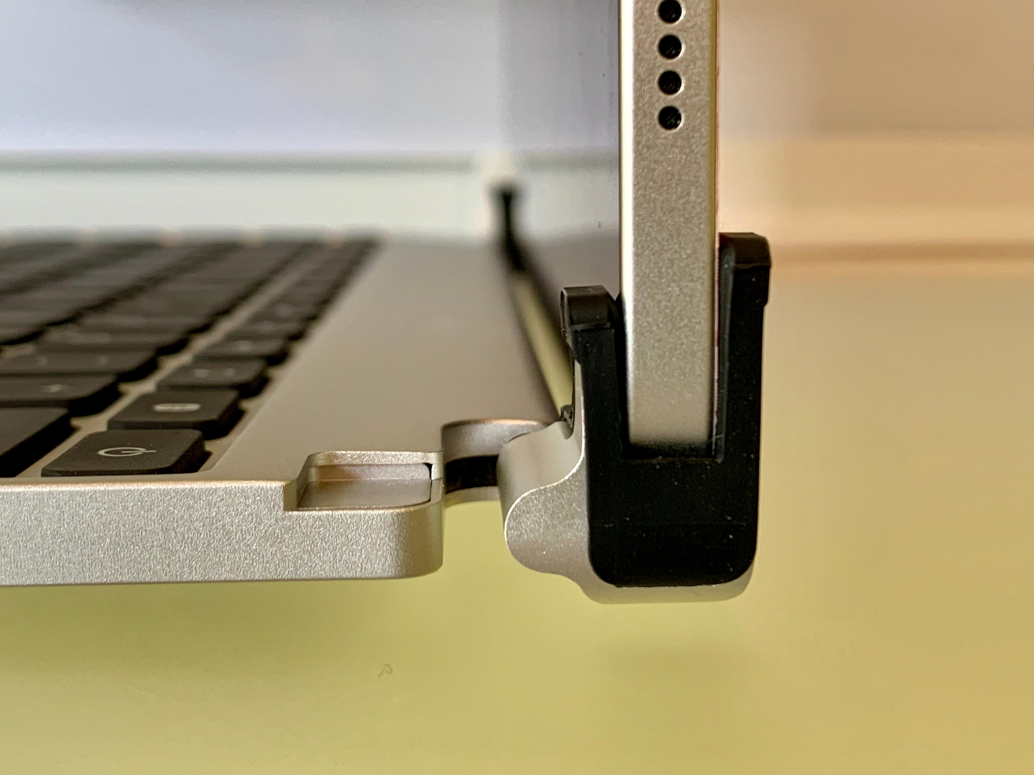 Brydge Pro Review: The Best iPad Pro Keyboard You Can Buy