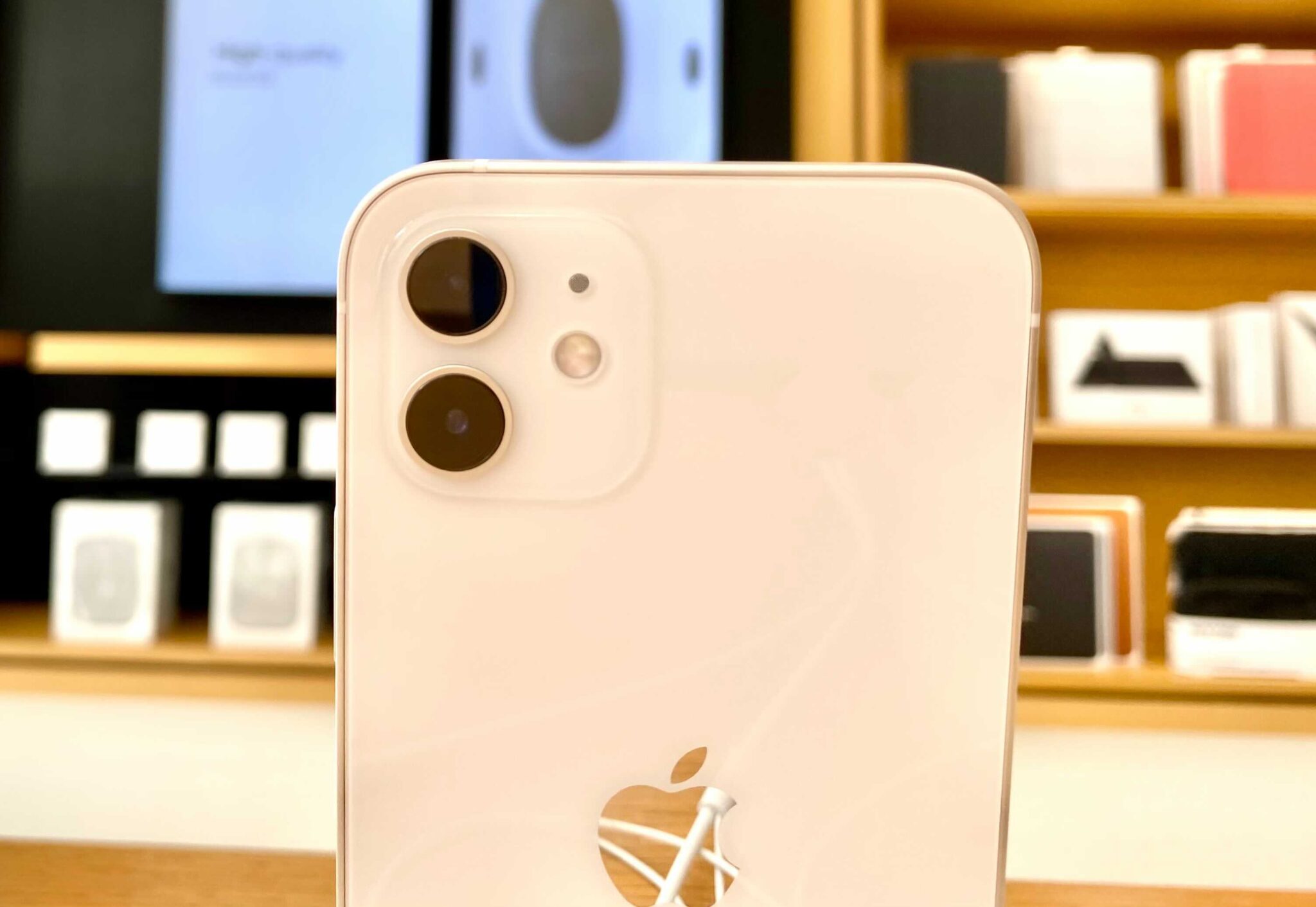 10 Common iPhone 12 Problems & How to Fix Them