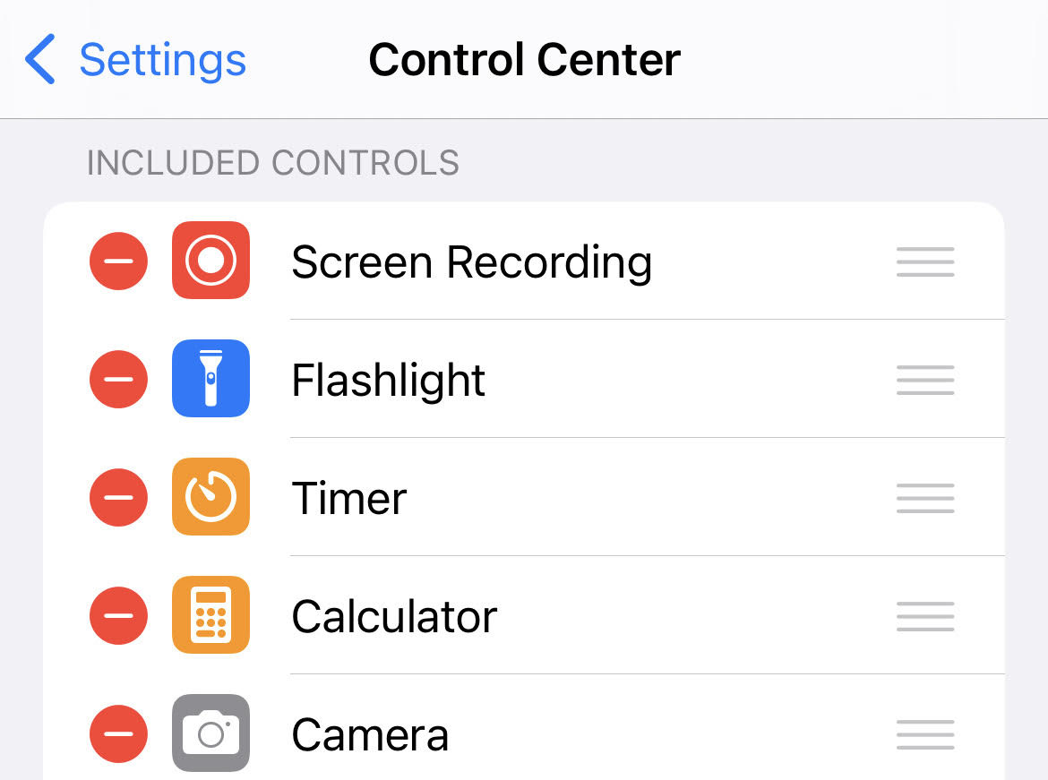 How to Quickly Turn On the iPhone 14's Flashlight