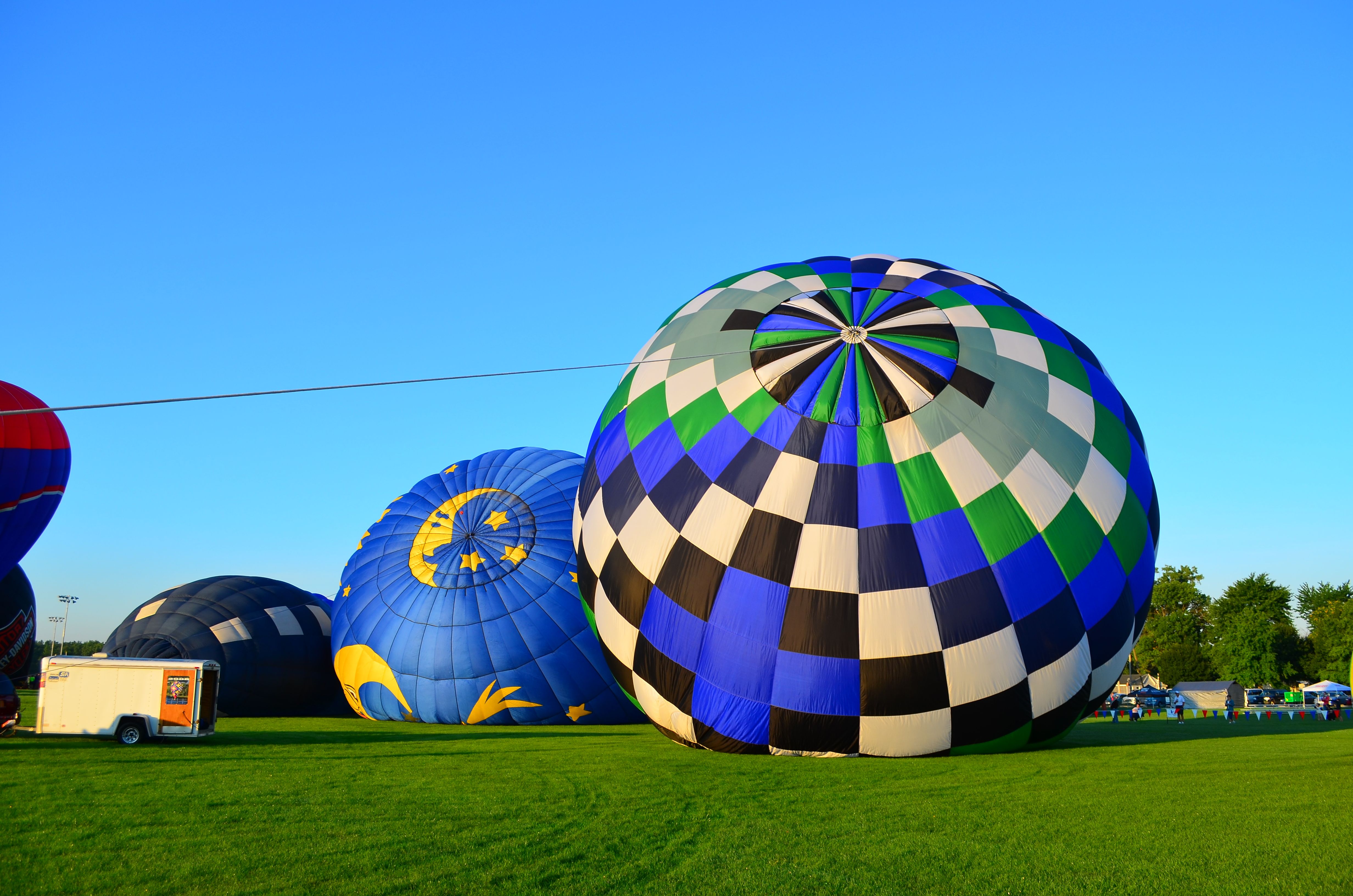 Hot Air Balloons: The Tech Inside the Basket [Video]