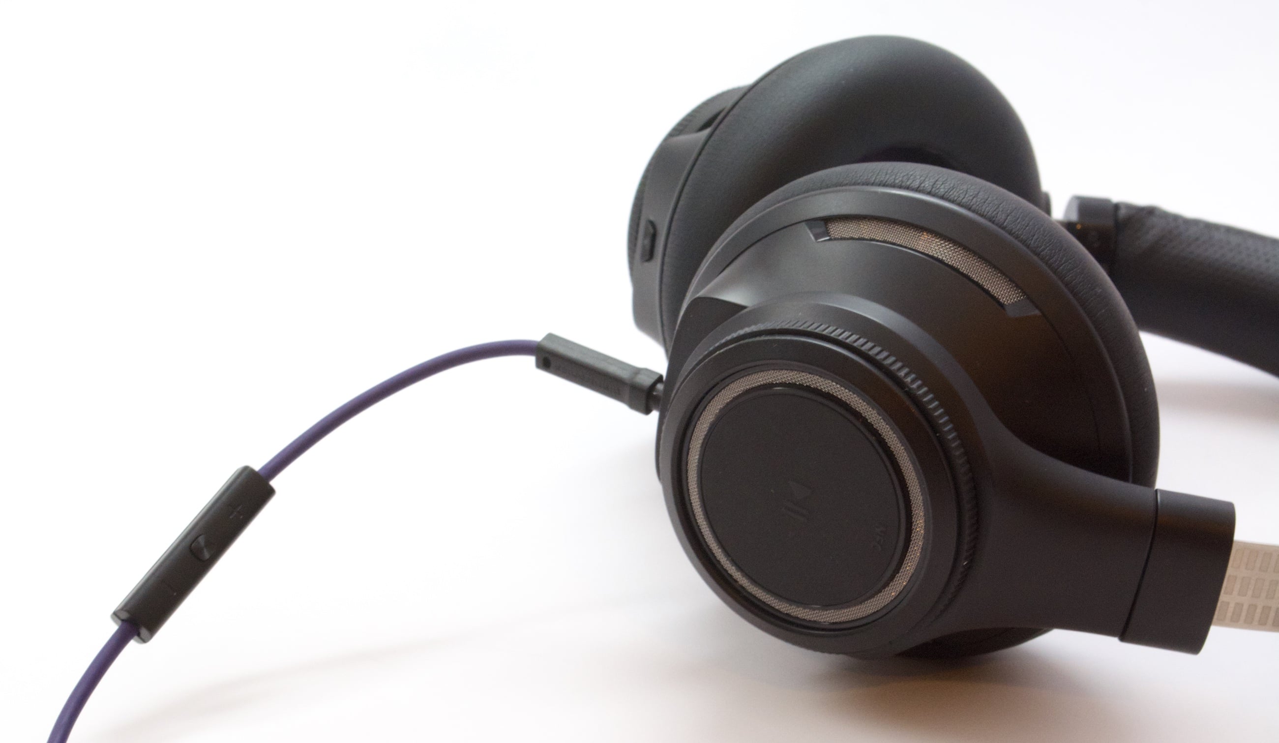 Plantronics BackBeat Pro Review